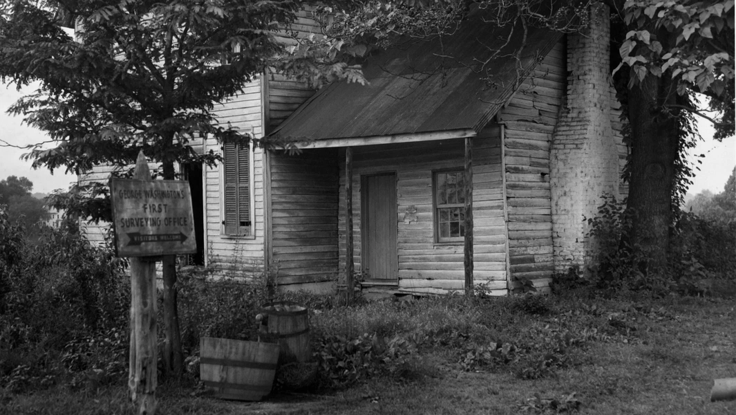 16 beautiful small towns across Virginia