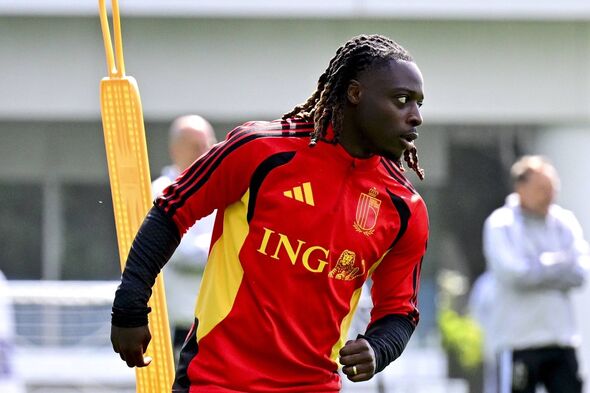 Premier League star ripped apart over leaving World Cup for birth of ...