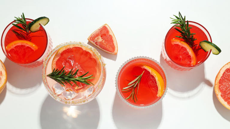 A bartender explains how to make non-alcoholic drinks taste like the ...