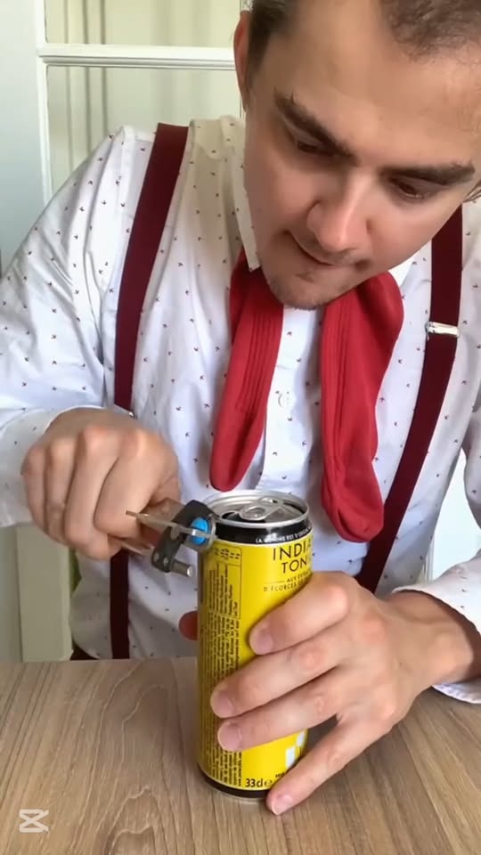 Can you slice cucumbers with a can?