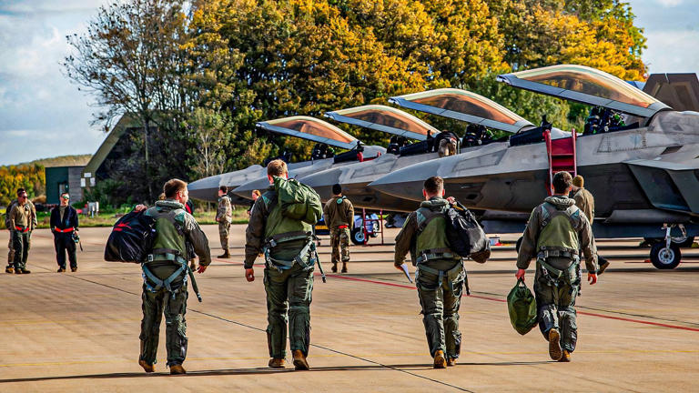 The top 5 highest paid Air Force crew roles in the US military in 2026