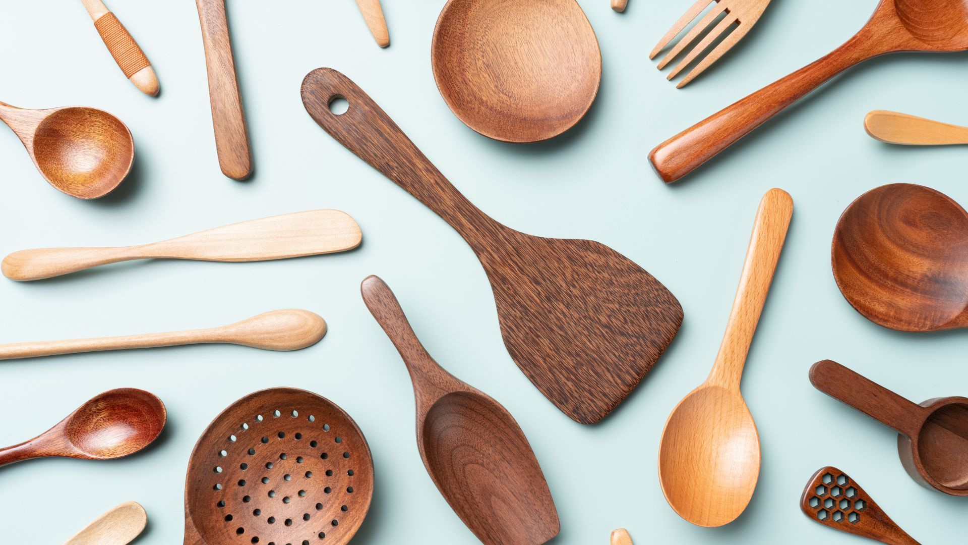 Kitting out your kitchen? This is the ultimate kitchen essentials list ...