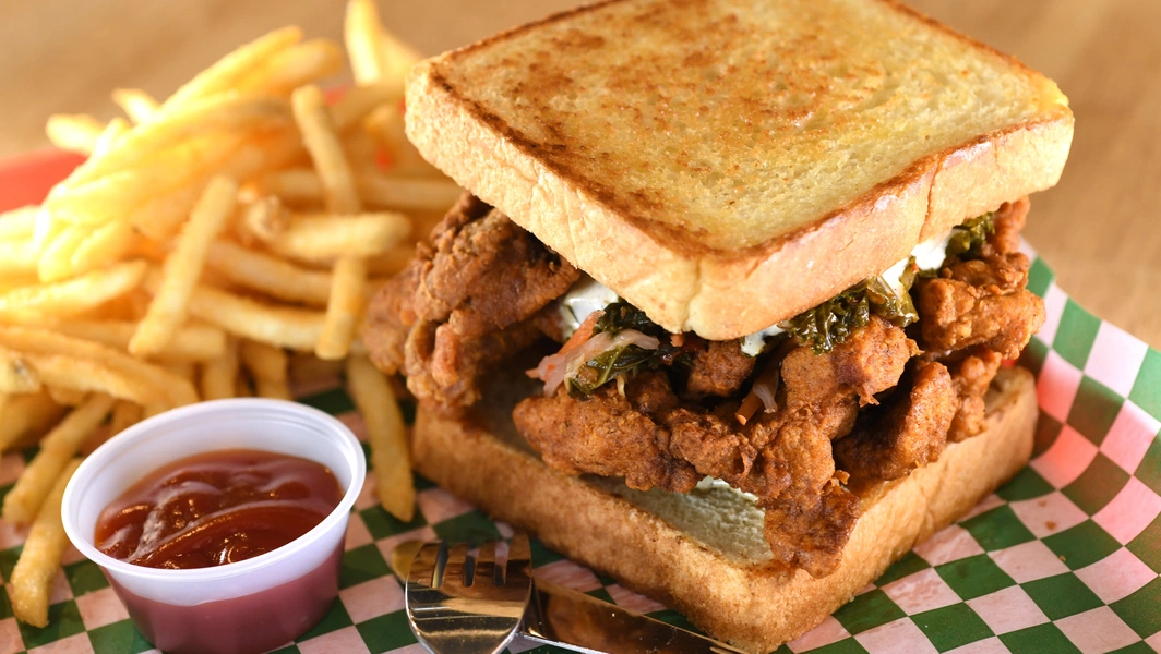 4 must-try chicken sandwiches across America