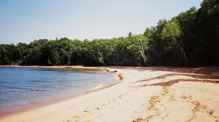 Wisconsin's 5 most scenic Apostle Islands are ethereal getaways on Lake ...
