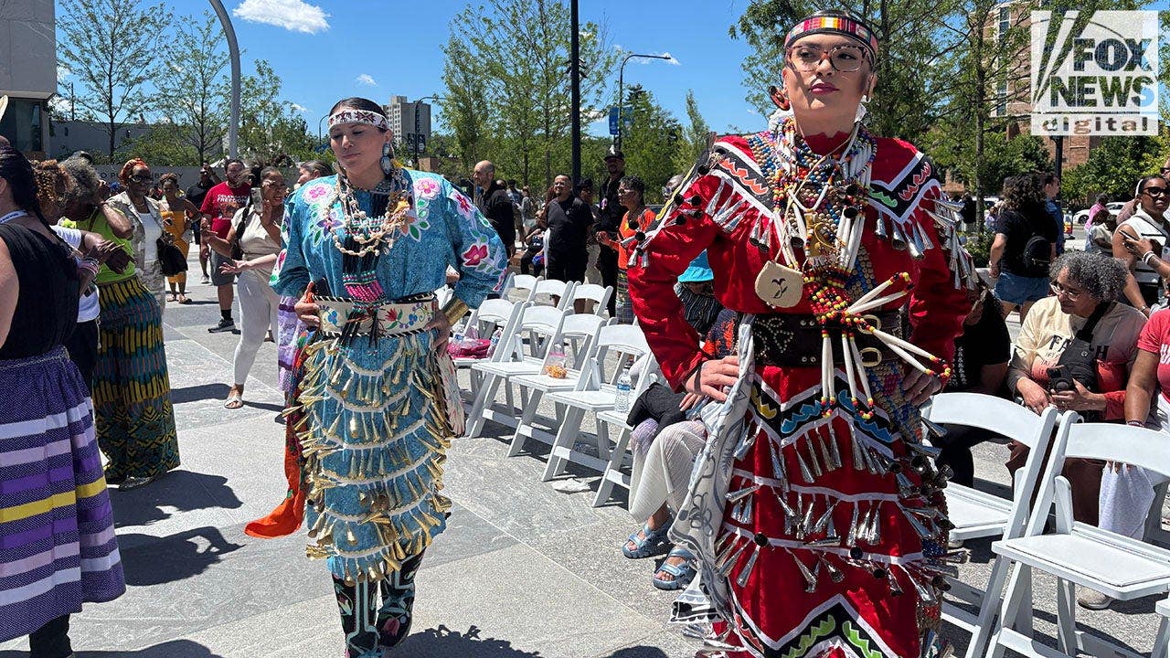 Obama Presidential Center follows widely-mocked 'stolen land ...