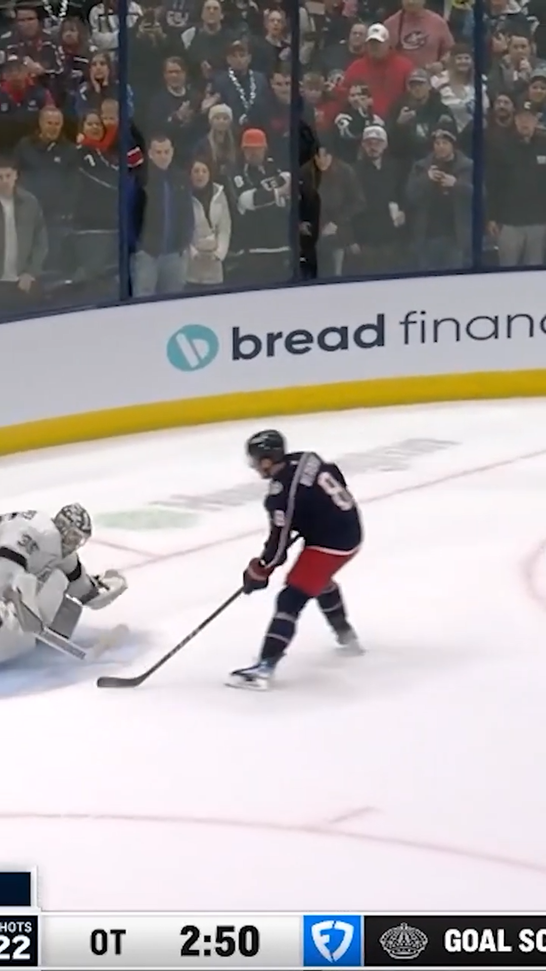 Darcy Kuemper denies Zach Werenski's OT penalty attempt in Kings-Blue ...