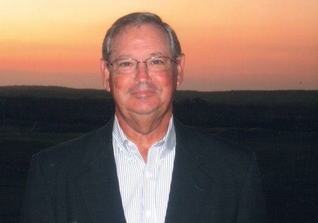 Community mourns the loss of notable Savannahian Jim Weeks