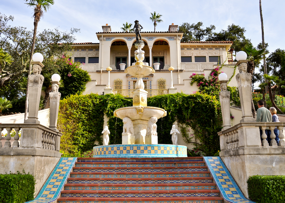 Do you know the most historic home in your state? See 50 others across ...
