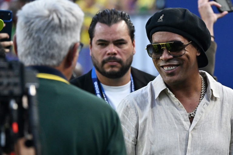 Ronaldinho coming out of retirement to join Italian 3rd division side