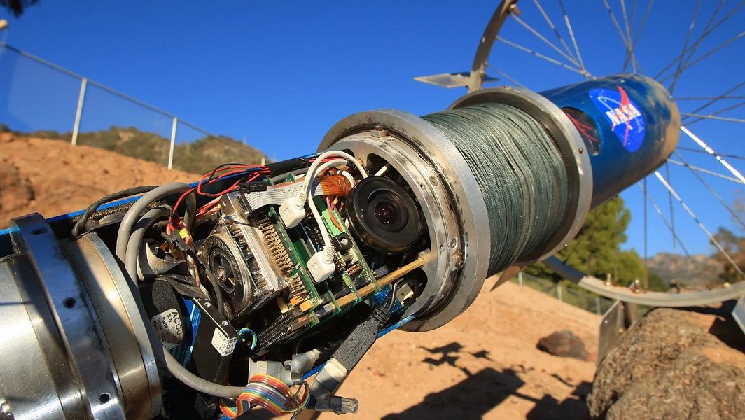 NASA's ERNEST rover sets speed record in desert trials