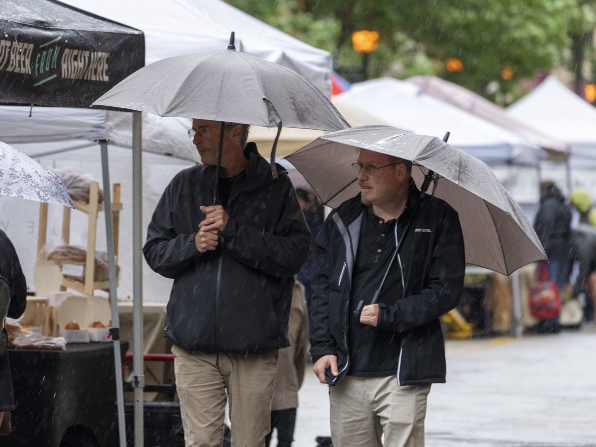 Edmonton weather: Heavy rain continues Sunday, 75 to 150 mm expected