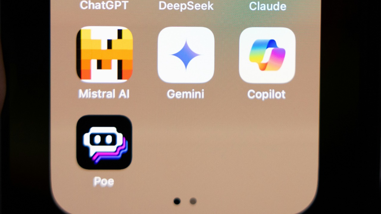 Google’s Gemini app now has more than 900 million people using it every ...