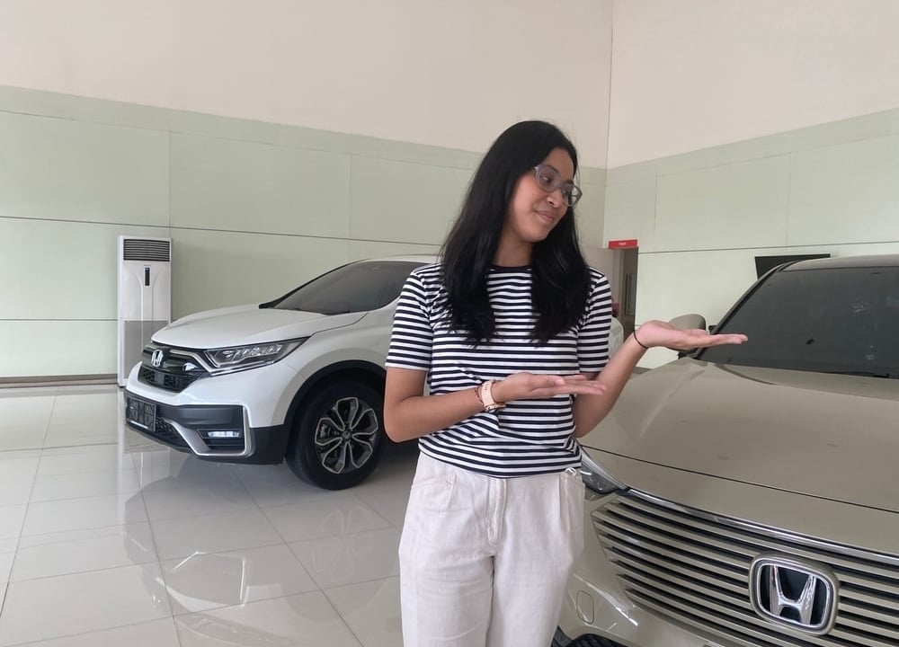 Mom, 45, buys daughter a new car for high school graduation but she ...