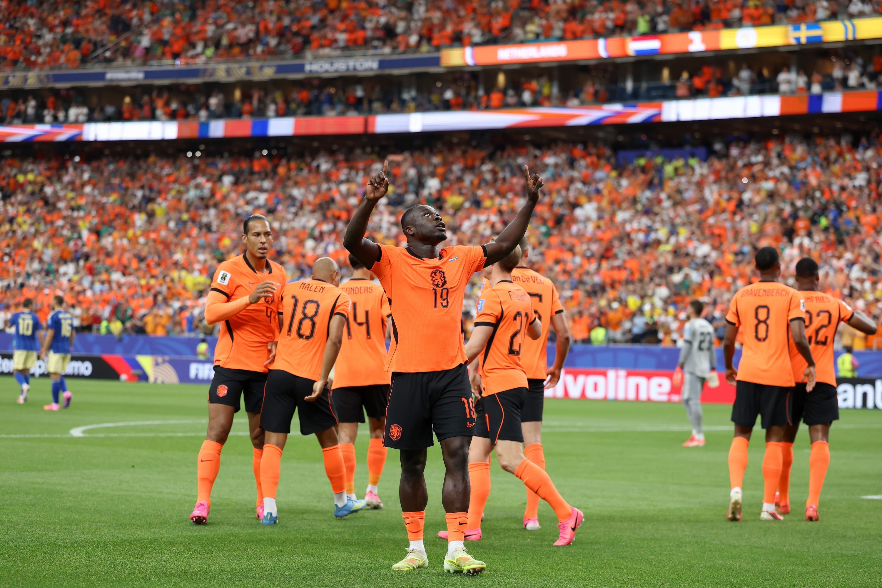Brian Brobbey's brace puts Netherlands in control of World Cup fate