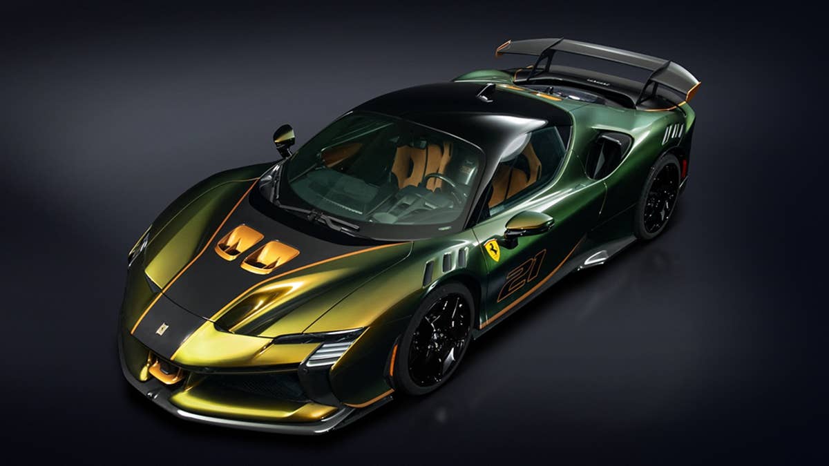 This green Ferrari SF90 XX looks almost too Lamborghini for Maranello