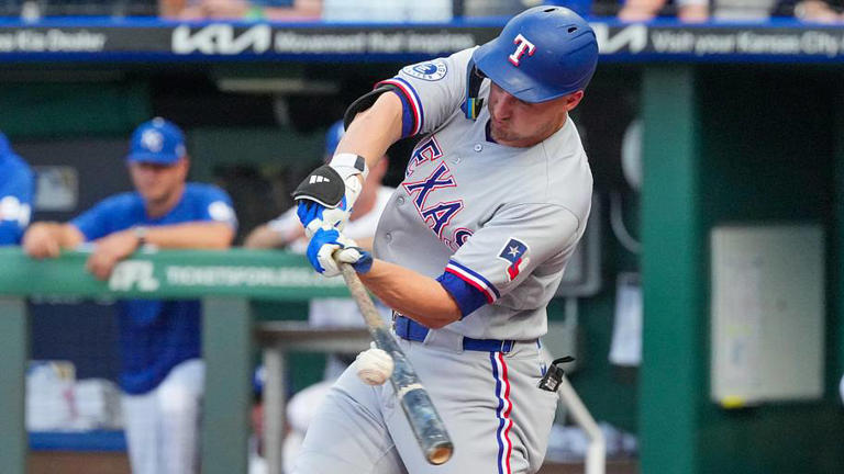 Here's what is holding Corey Seager back from Rangers injury activation