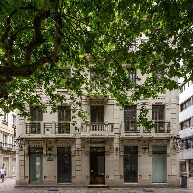 El emblemático edificio de 'La Base' prepara su rehabilitación para ...