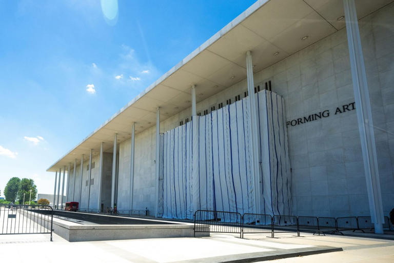 Trump administration may keep Kennedy Center closed for renovations