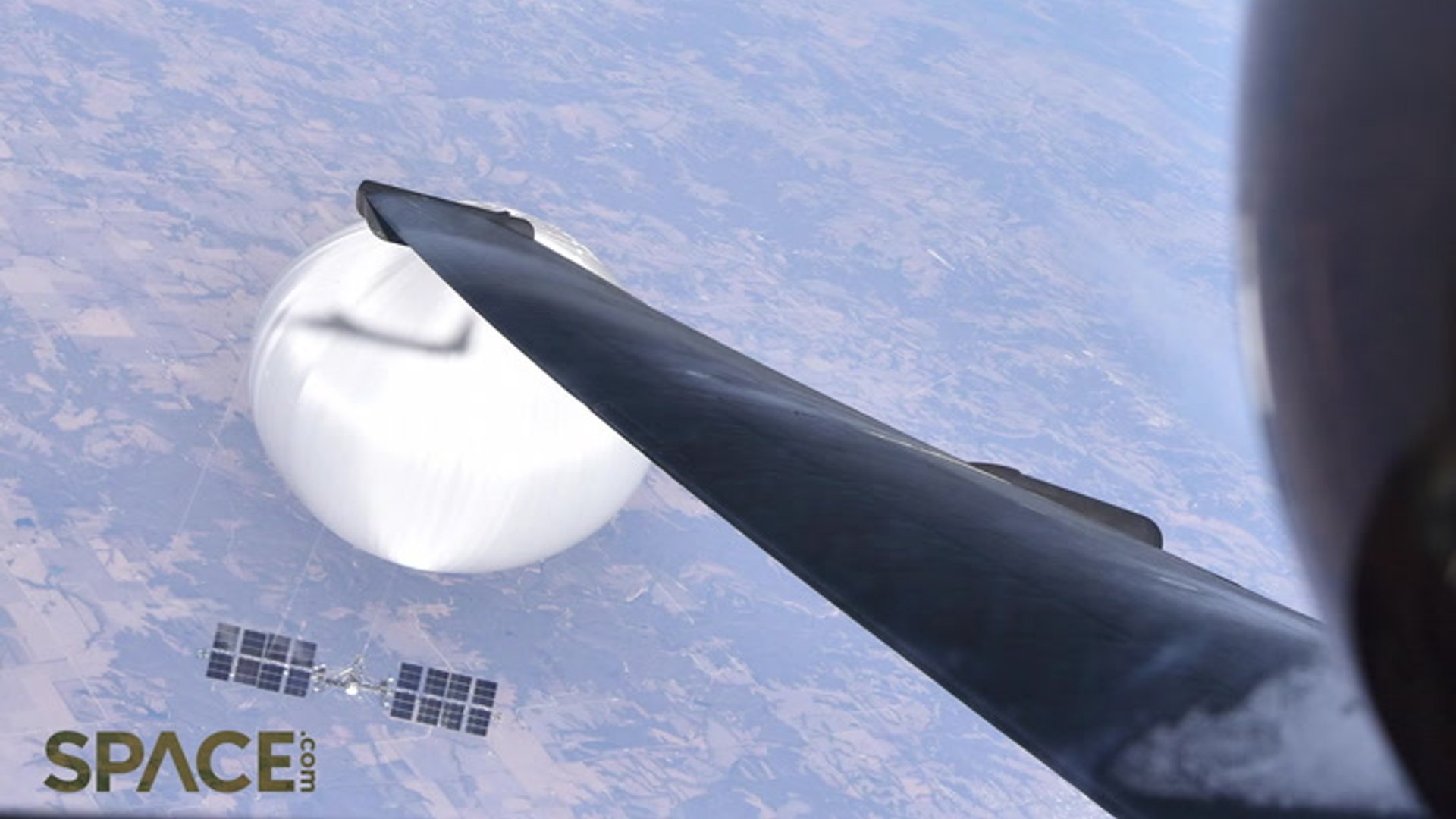U-2 spy plane captured stunning image of Chinese surveillance balloon