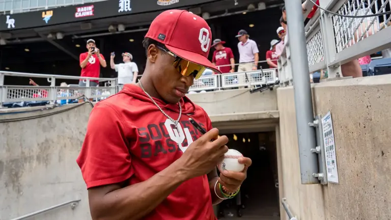 Oklahoma vs. North Carolina NCAA baseball: Highlights from 2026 College ...