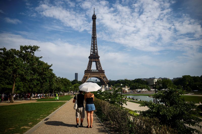 Europe swelters under heatwave, France restricts alcohol consumption
