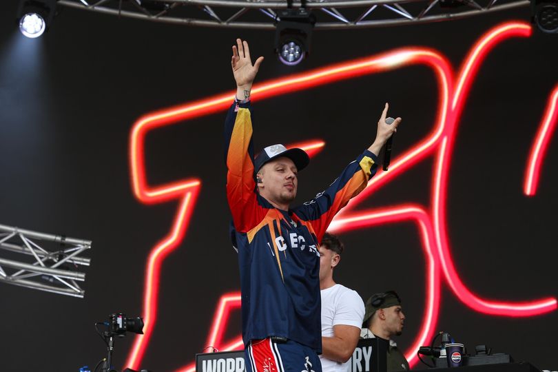 Aitch makes surprise Parklife 2026 appearance as he declares '0161 ...