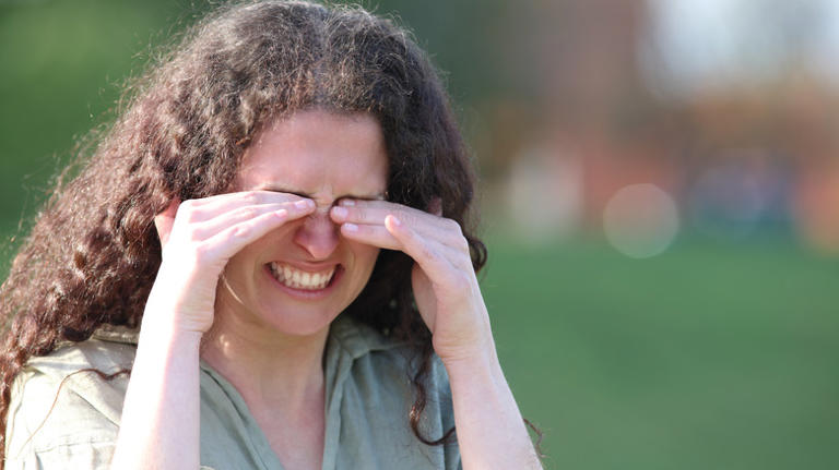 Is sun gazing the trick for better sleep? We explain