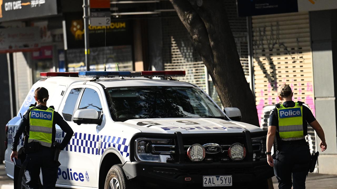 Killer at large after man dies of gunshot wounds