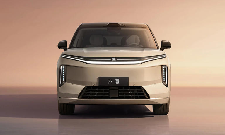 BYD’s Great Tang eSUV offers 10-minute charging and a 590-mile range ...