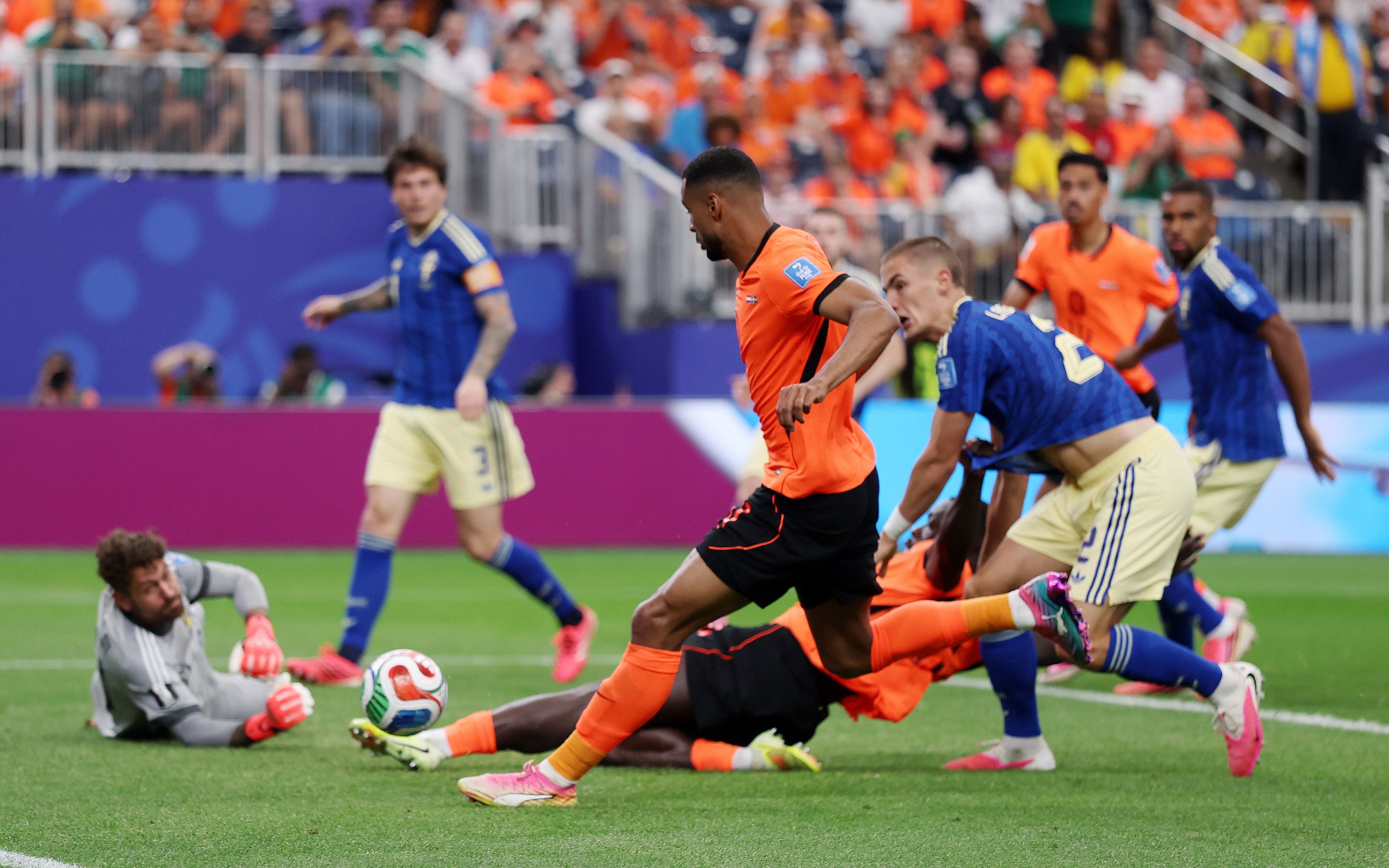 Netherlands 5-1 Sweden: Dutch run riot in World Cup statement - Live