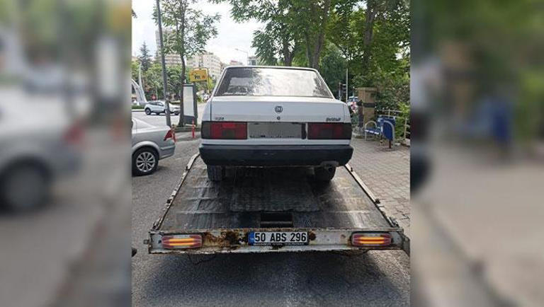 Önünü kestiği araca balta gösterdi! Aldığı ceza dudak uçuklattı