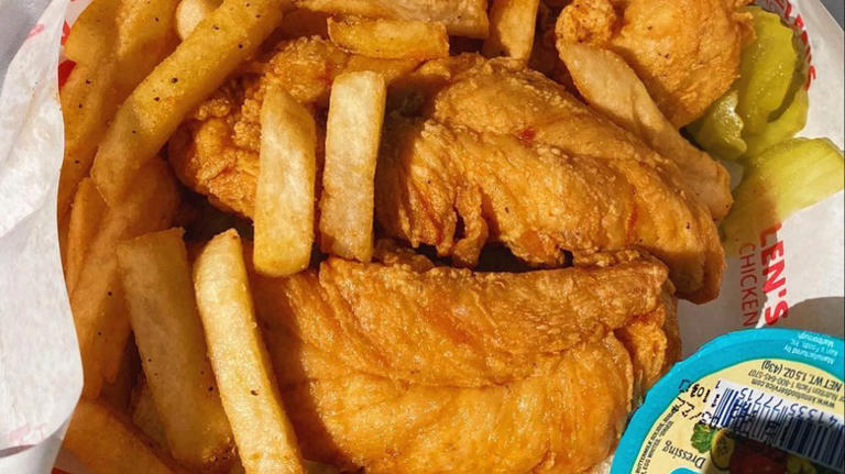 5 Nashville hot chicken chains to try and 3 to skip