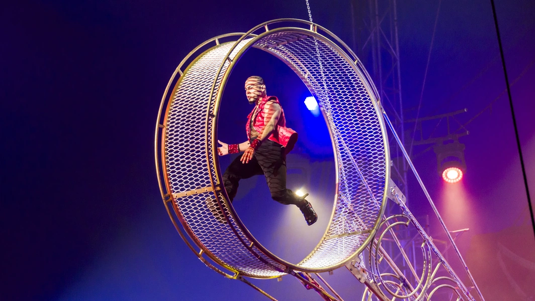 6 circus performers who dared beyond imagination