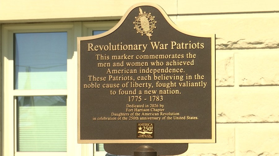 Daughters of the American Revolution unveil Patriot Plaque and Liberty Tree