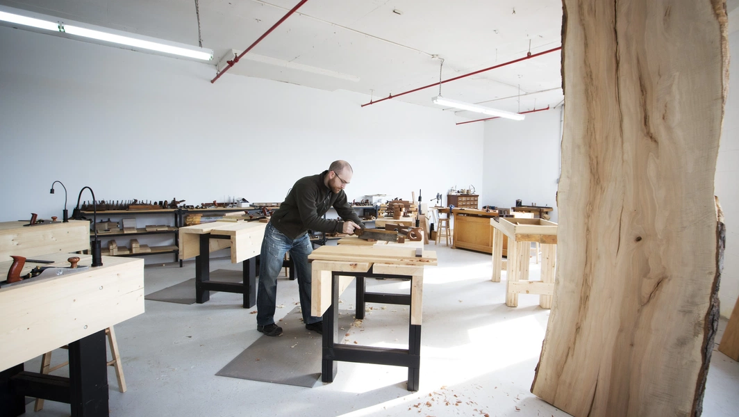 10 creative and profitable woodworking projects