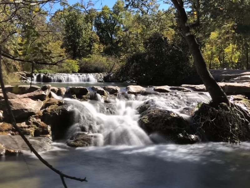 This crystal-clear creek in Oklahoma looks like it belongs in the Caribbean