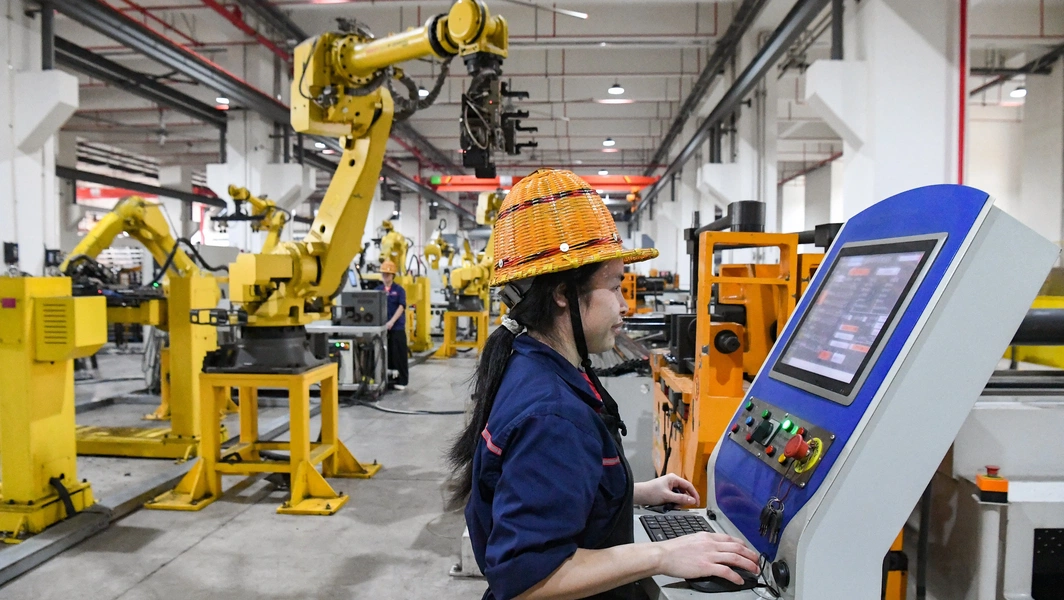 GM adds 50 robots at Detroit plant after 1,000 layoffs