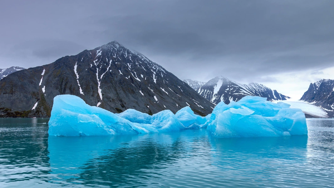 Surfing Alaska's rare glacier waves
