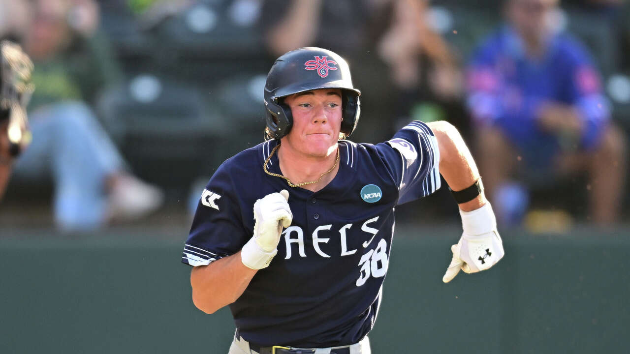 Texas baseball: Longhorns add former Saint Mary's catcher Ian Armstrong ...