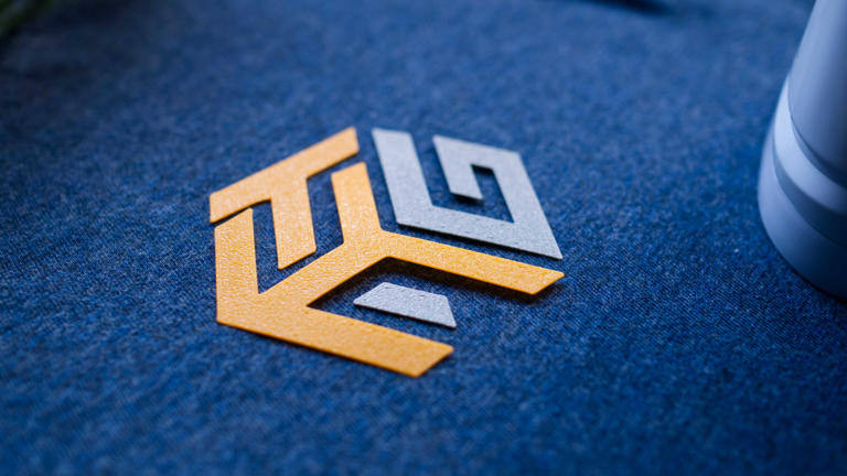 I made a custom T-shirt design with my 3D printer and an iron