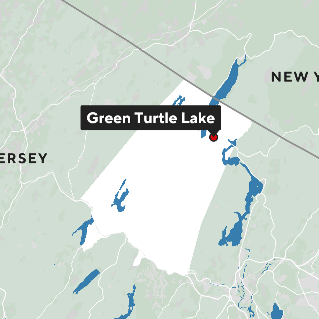Jet crashes into lake in West Milford, New Jersey