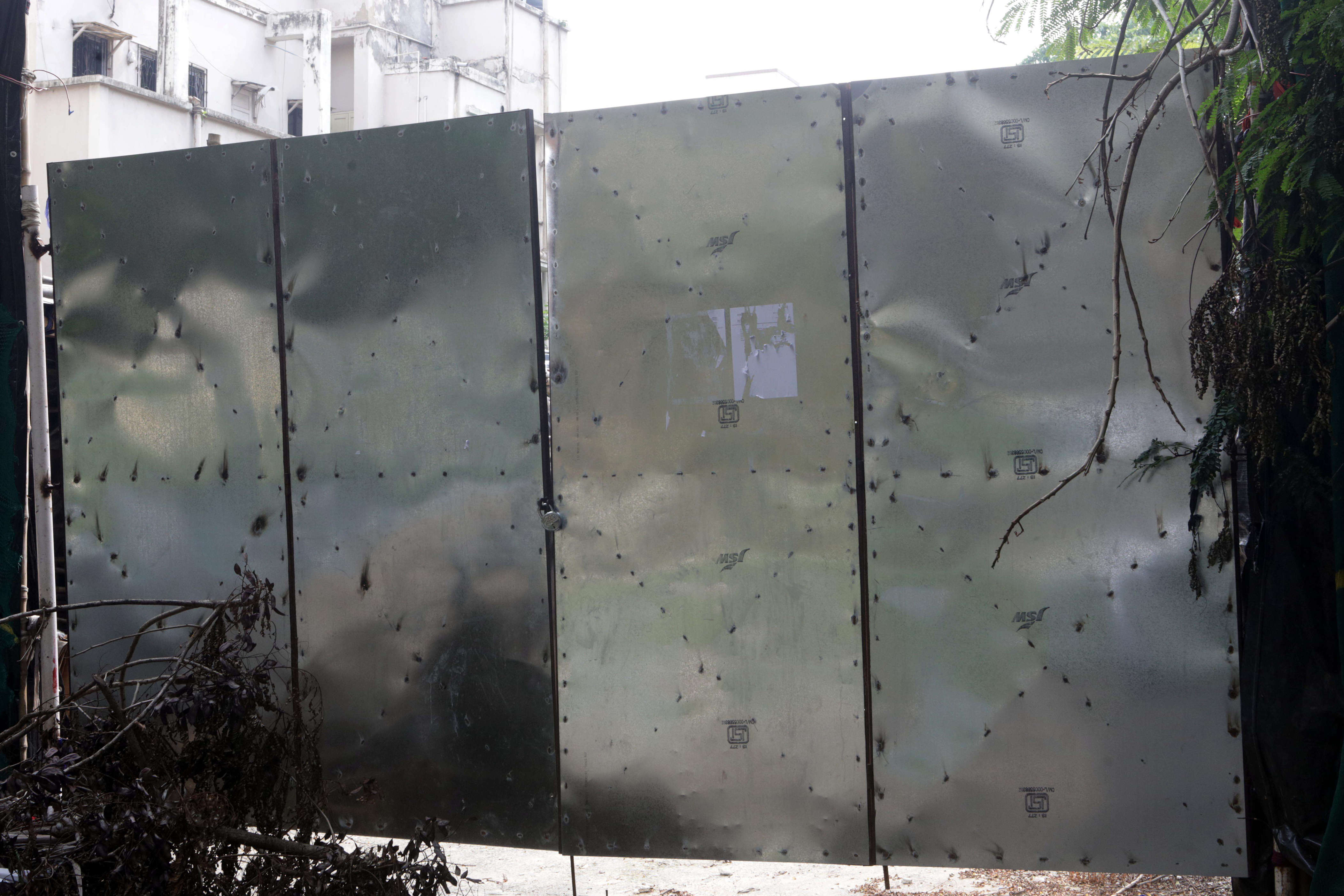 LIC legal notice to Suruchi Sangha to vacate club plot in a month