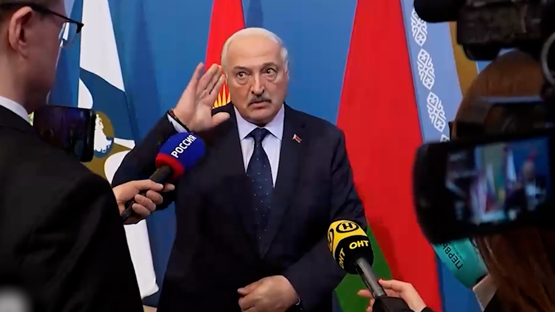 Allié de Poutine, Loukachenko présente des excuses à Zelensky