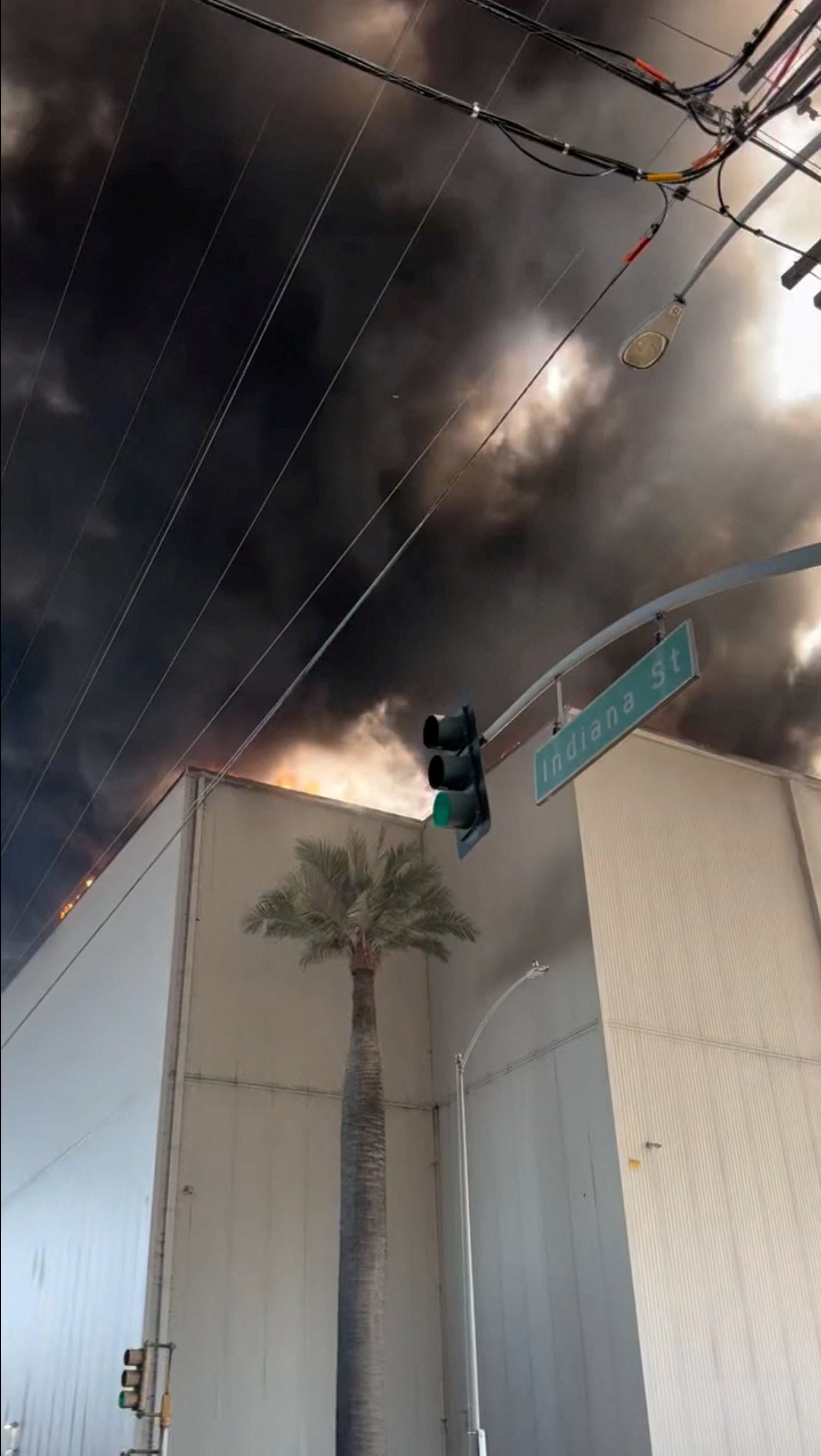 Smoke advisory issued Saturday as Boyle Heights fire continues