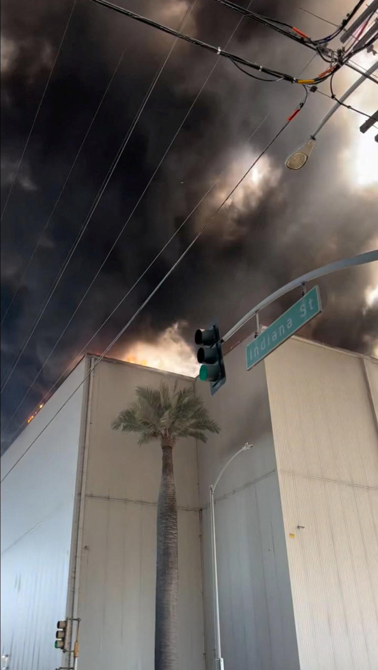 LA declares emergency as Boyle Heights warehouse fire burns on