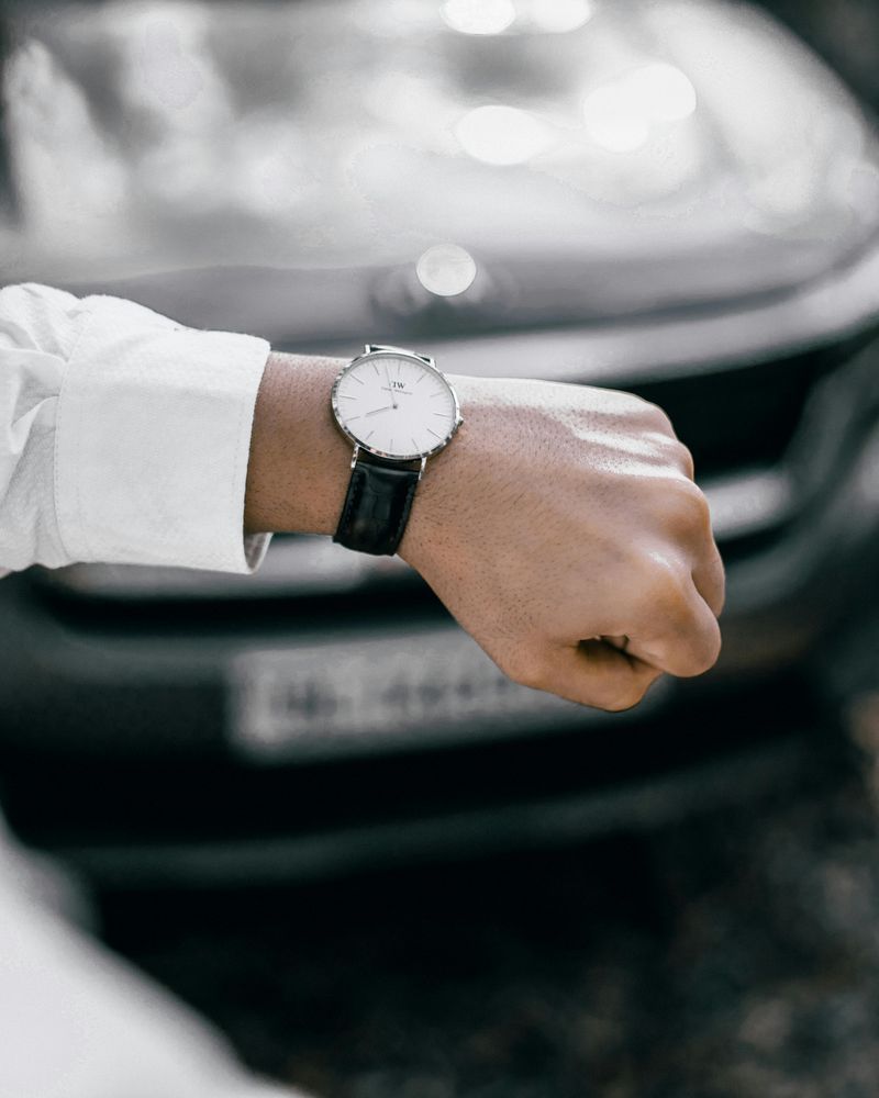 11 things you wear that can make you seem out of touch