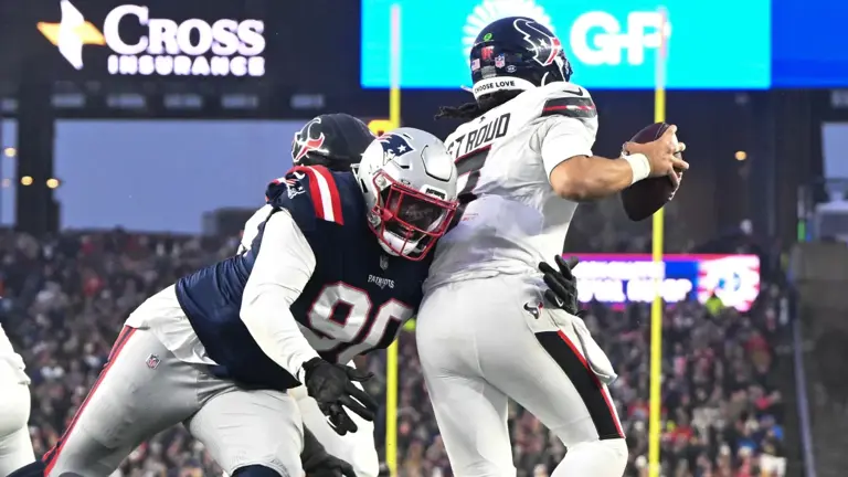 Mike Vrabel calling on Christian Barmore to finish more sacks this year