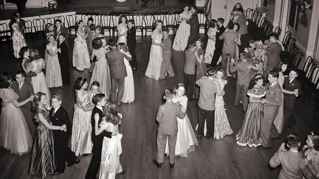 13 strict dating rules of the 1950s