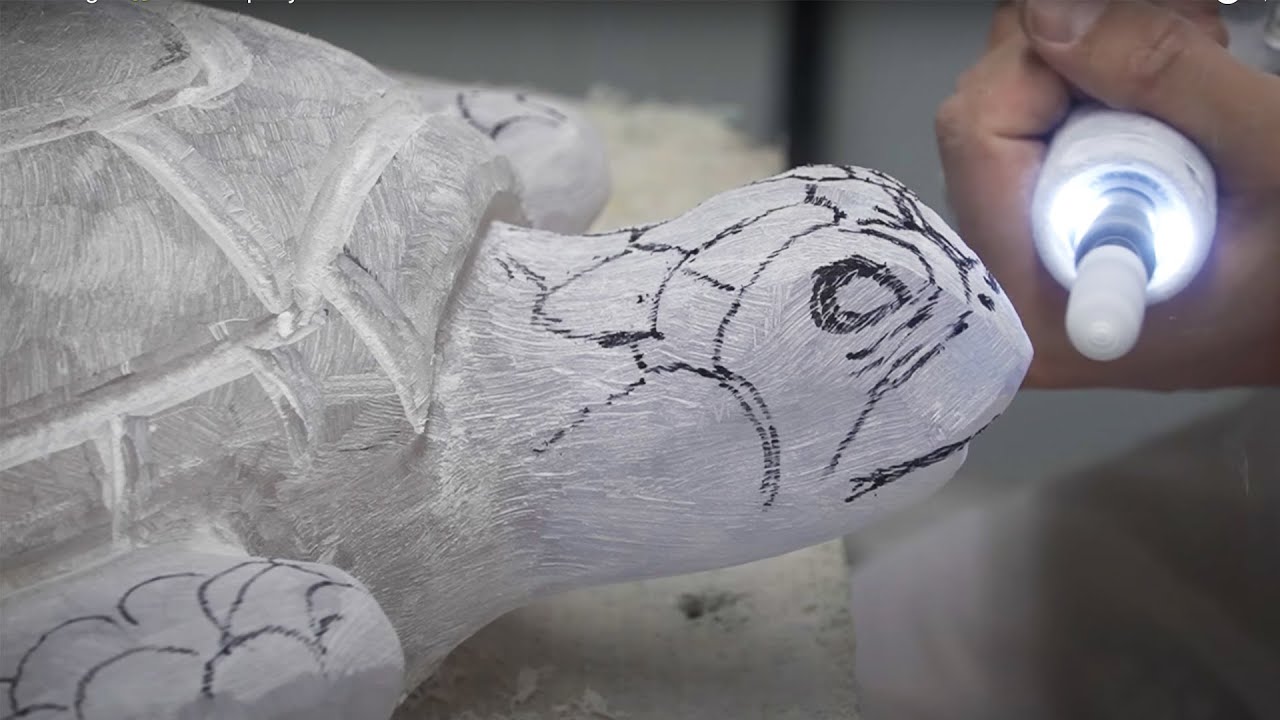 Carving a 🐢 out of epoxy & wood