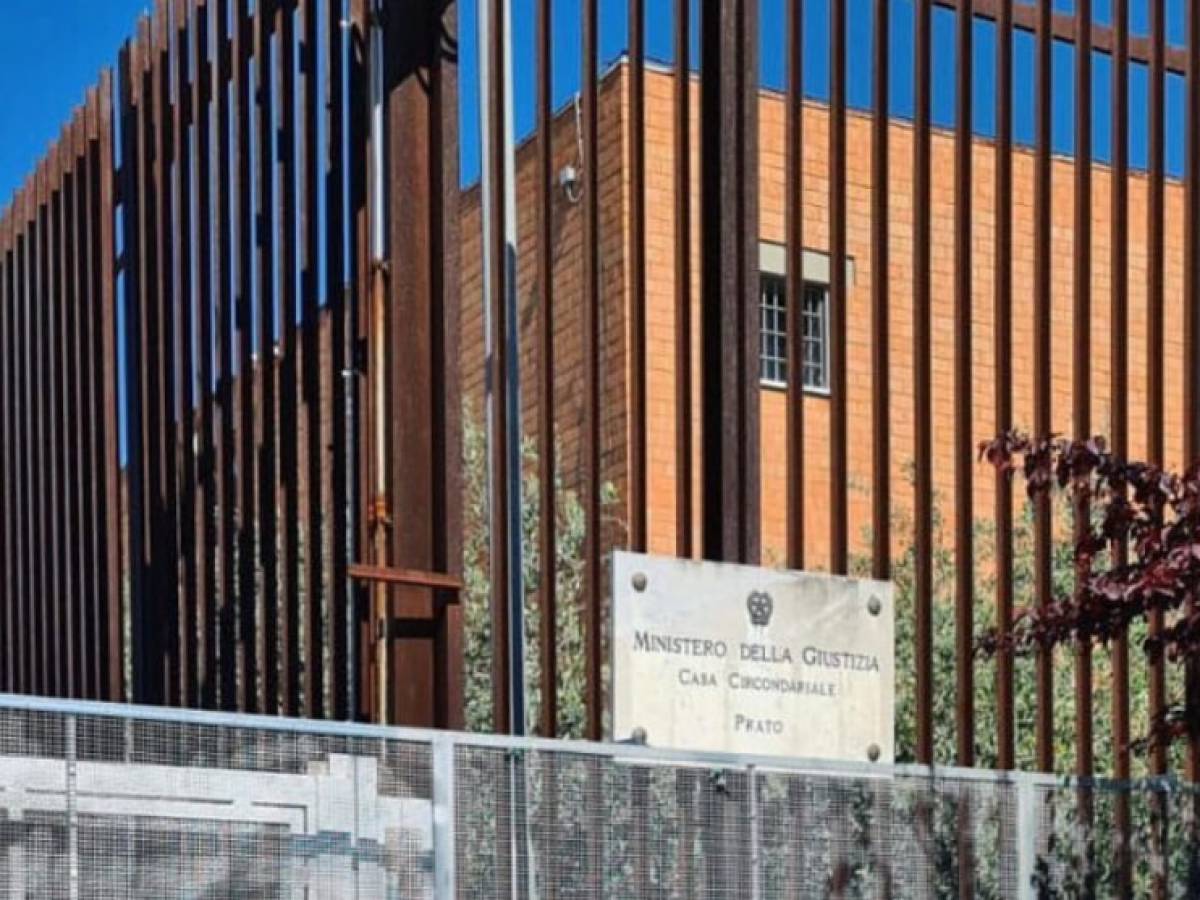 La cella è troppo affollata. E lo straniero condannato per violenza ...
